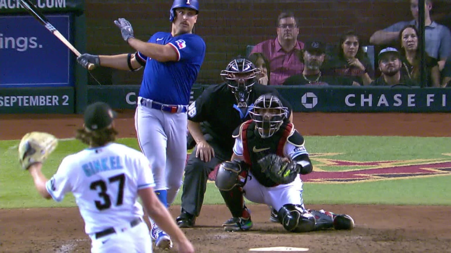 Nathaniel Lowe slaps two-run double in extras | 08/21/2023 | Texas Rangers