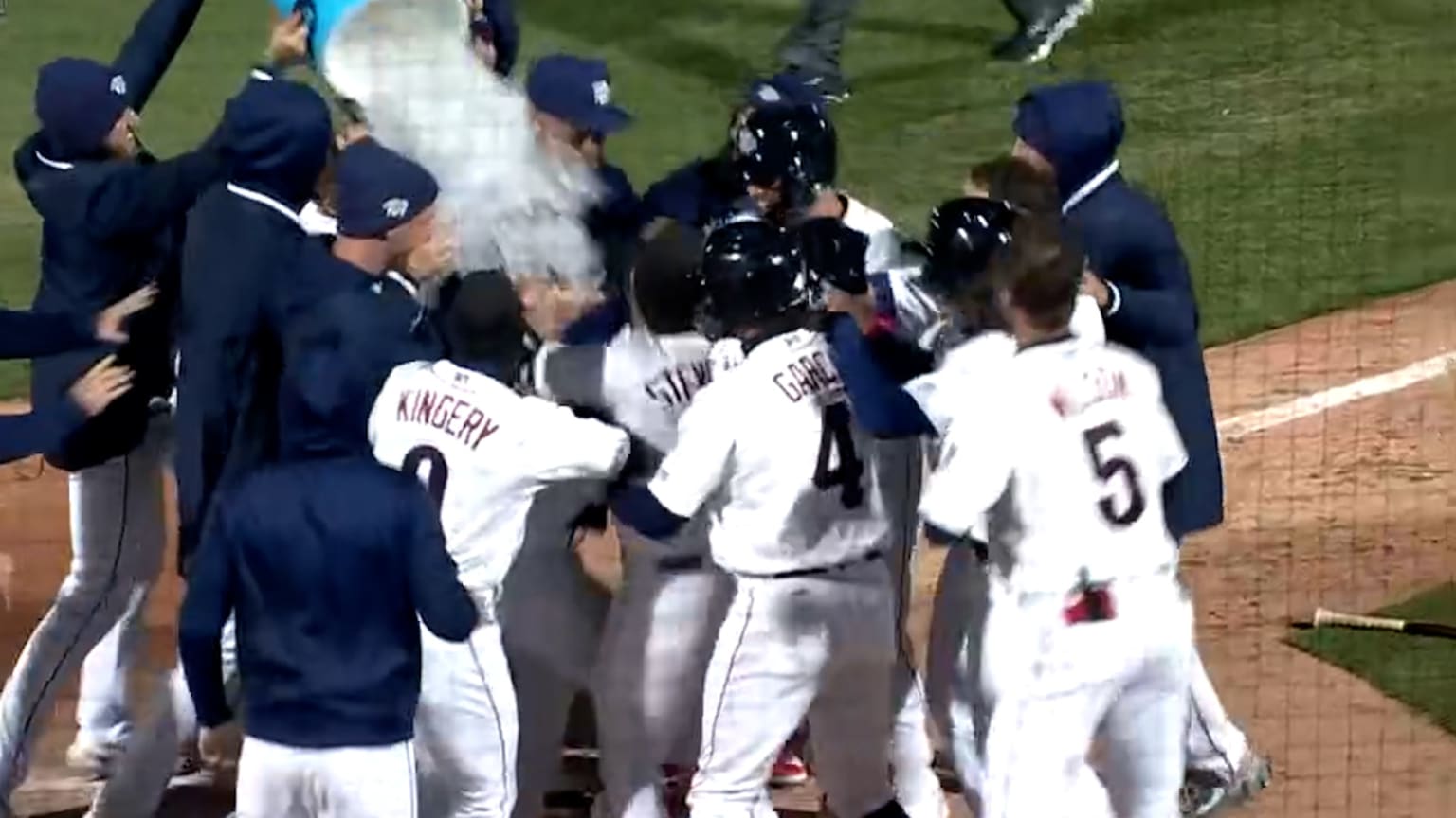 Rodolfo Castro lifts a walk-off grand slam | 03/30/2024 | Philadelphia Phillies