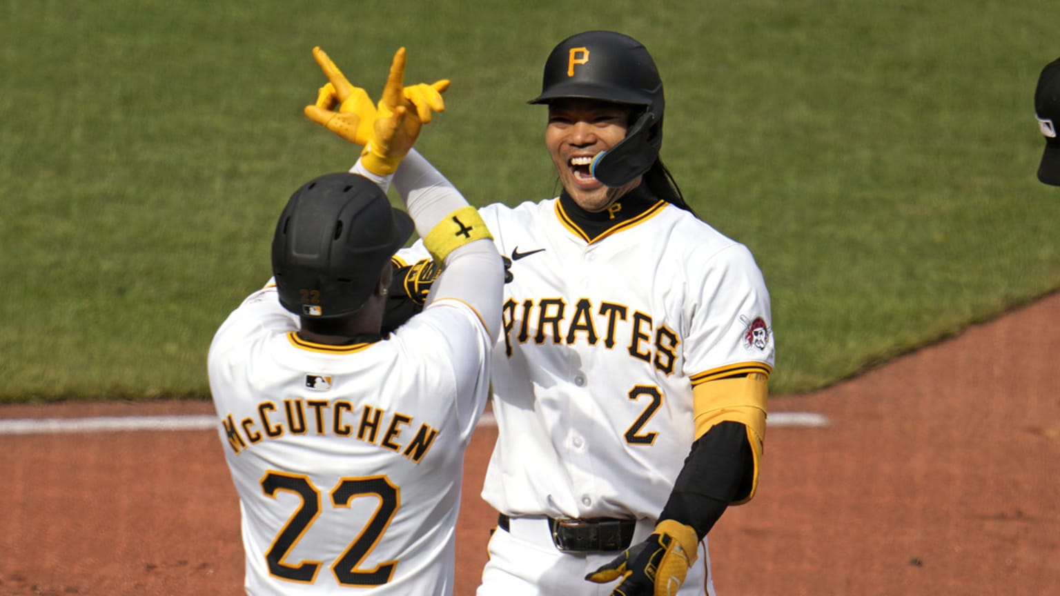 Connor Joe's three-run home run (4) | 05/11/2024 | Pittsburgh Pirates