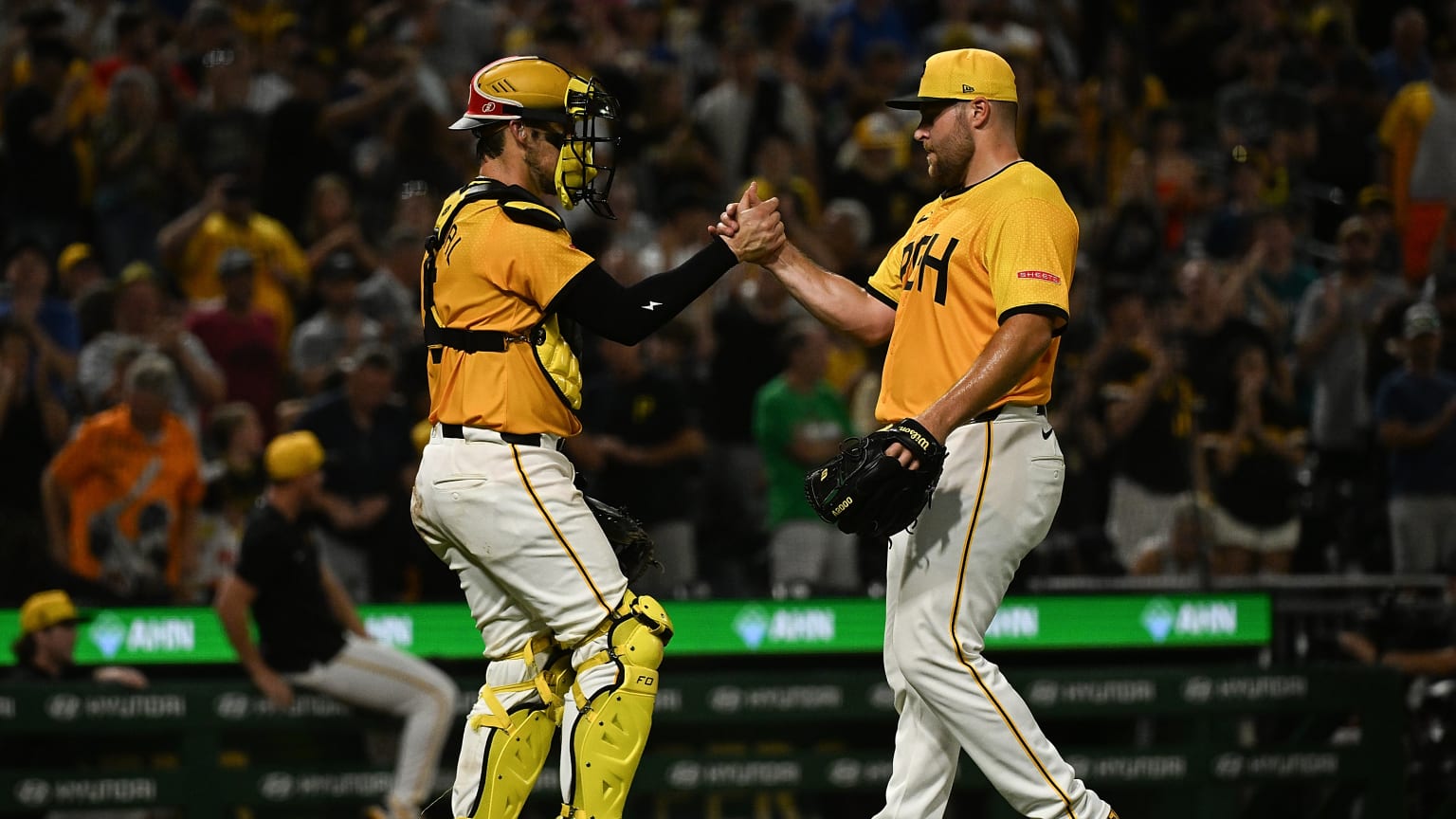 David Bednar earns the save | 08/16/2024 | Pittsburgh Pirates