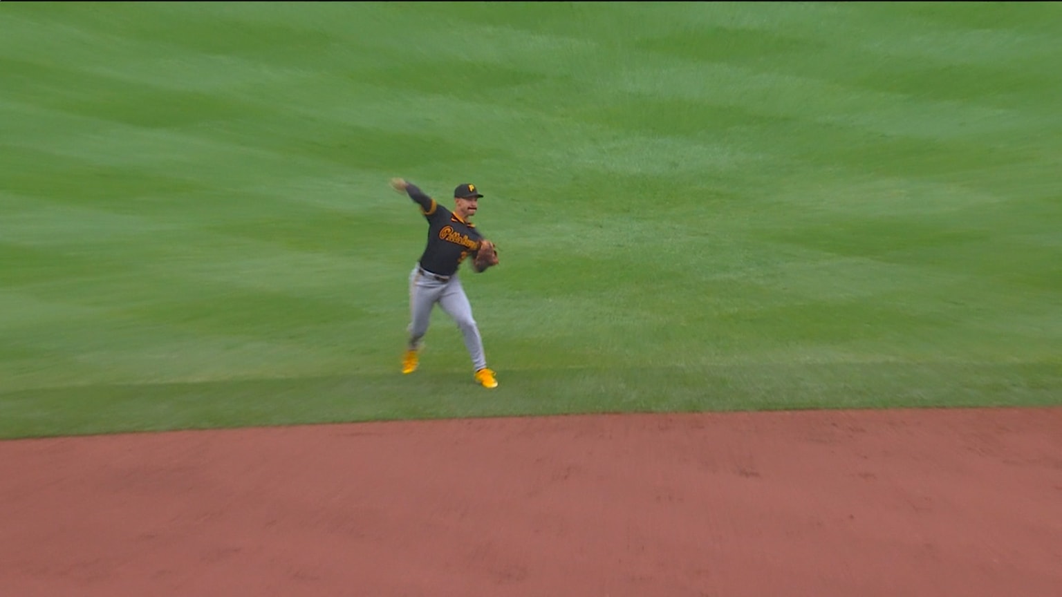 Nick Gonzales' sliding play | 09/28/2024 | Pittsburgh Pirates