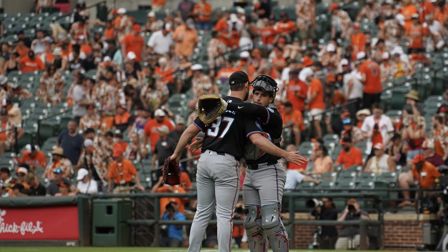 Anthony Bender secures the Marlins' 6-0 win | 07/12/2025 | Miami Marlins