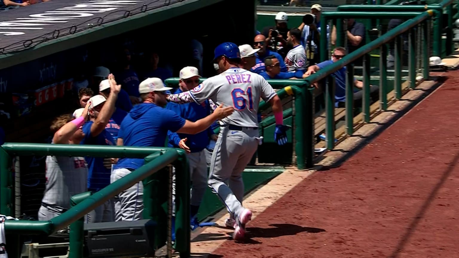 Jeff McNeil skies a game-tying sac fly to center | 05/13/2023 | New ...