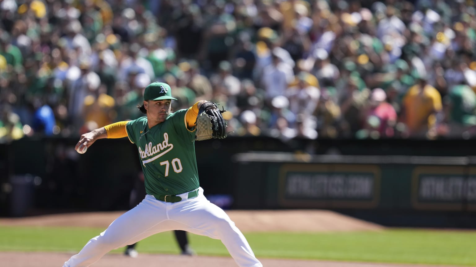 J.T. Ginn strikes out Carson Kelly | 09/26/2024 | Athletics