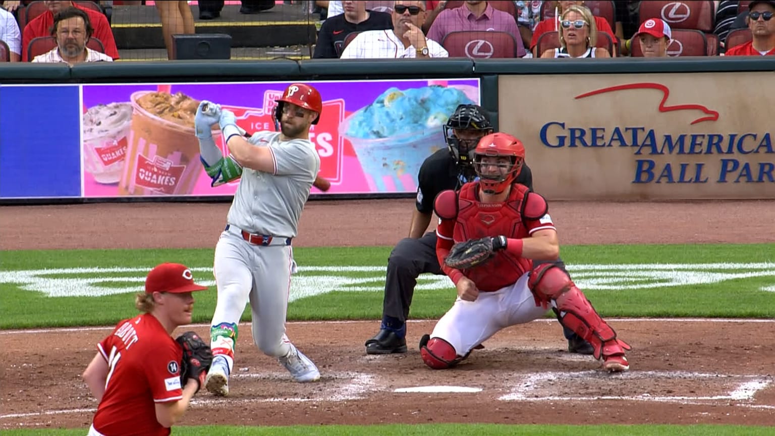 Bryce Harper doubles in 7th | 08/11/2025 | Philadelphia Phillies