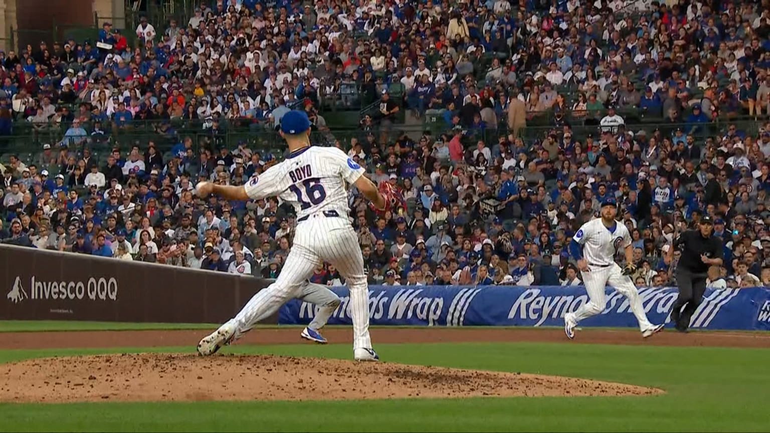 Matthew Boyd picks off Austin Barnes | 04/23/2025 | MLB.com
