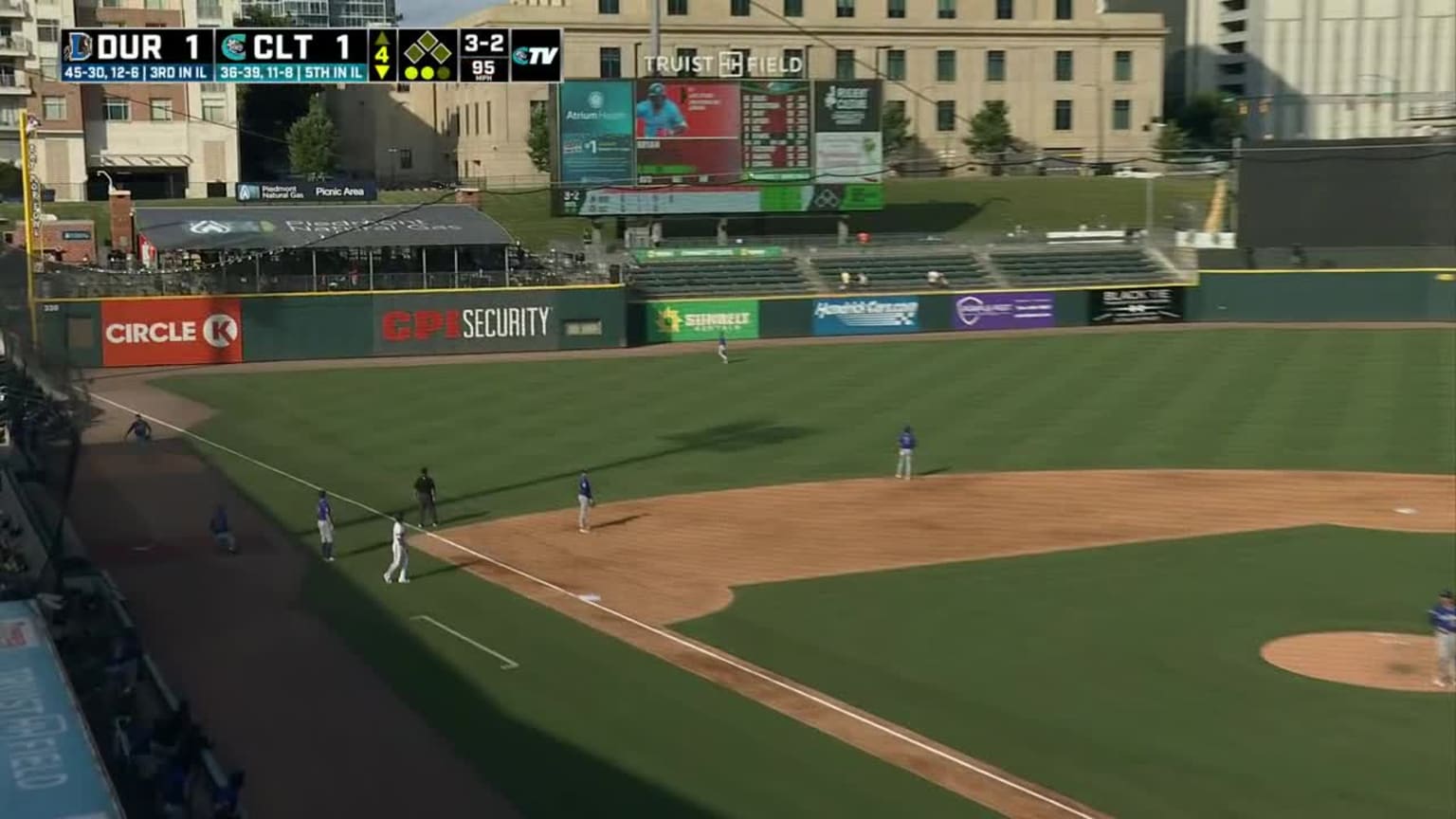 ramos tap | 07/21/2025 | MLB.com