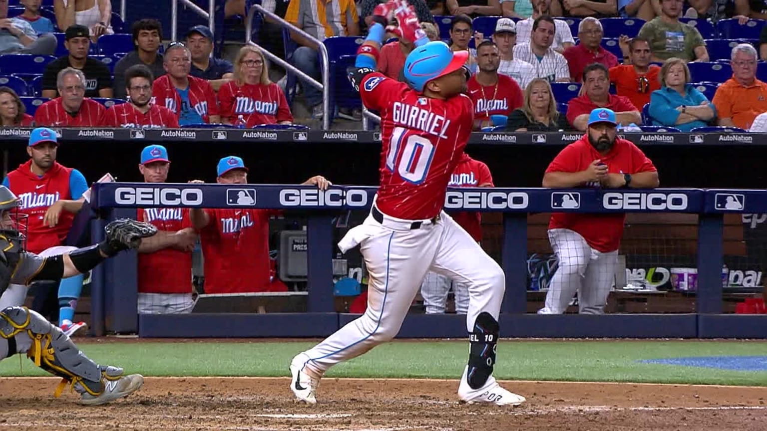Yuli Gurriel lifts a game-tying sac fly to center | 06/24/2023 | Miami ...