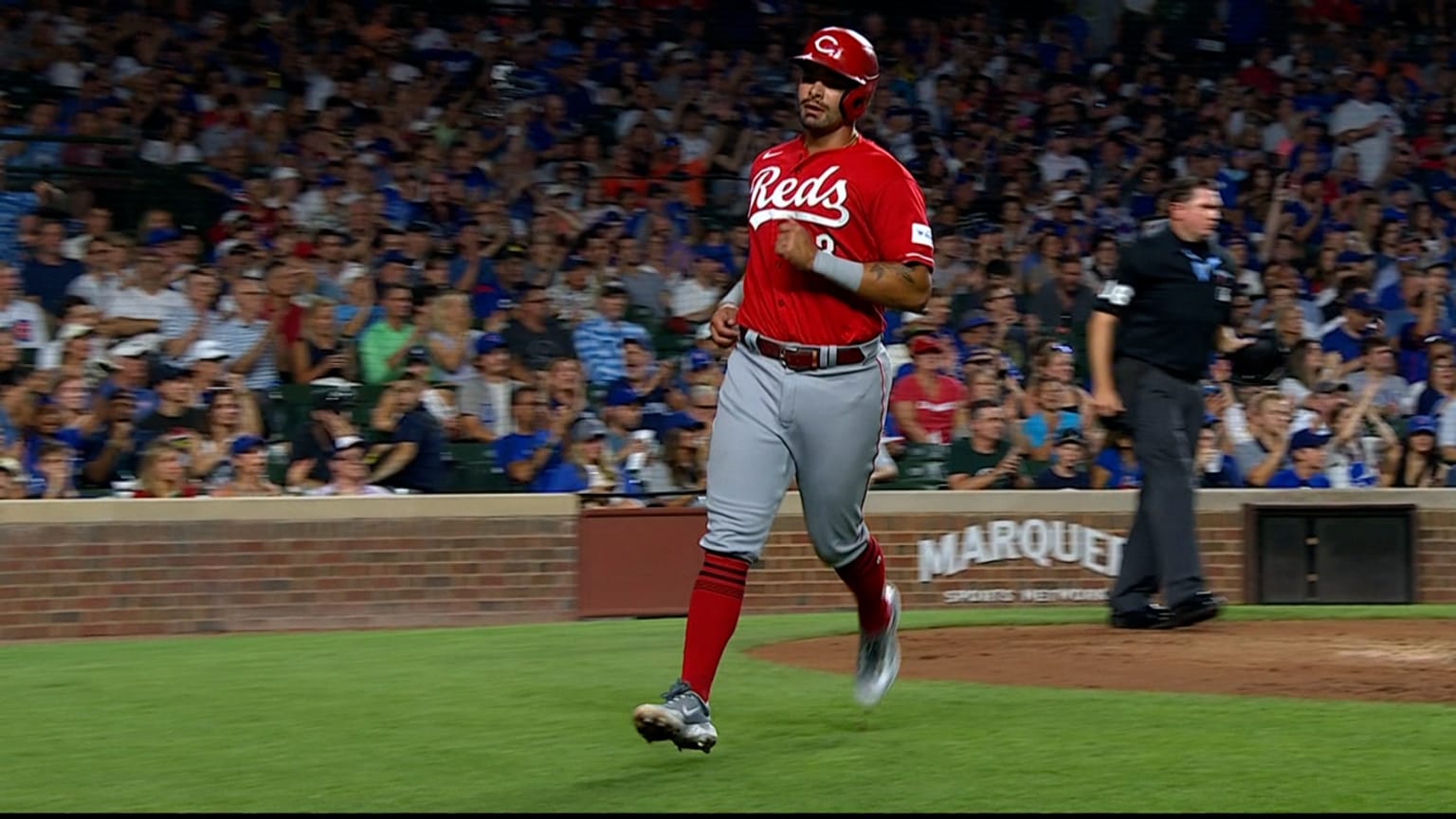 Encarnacion-Strand scores on a fielder's choice | 08/03/2023 ...