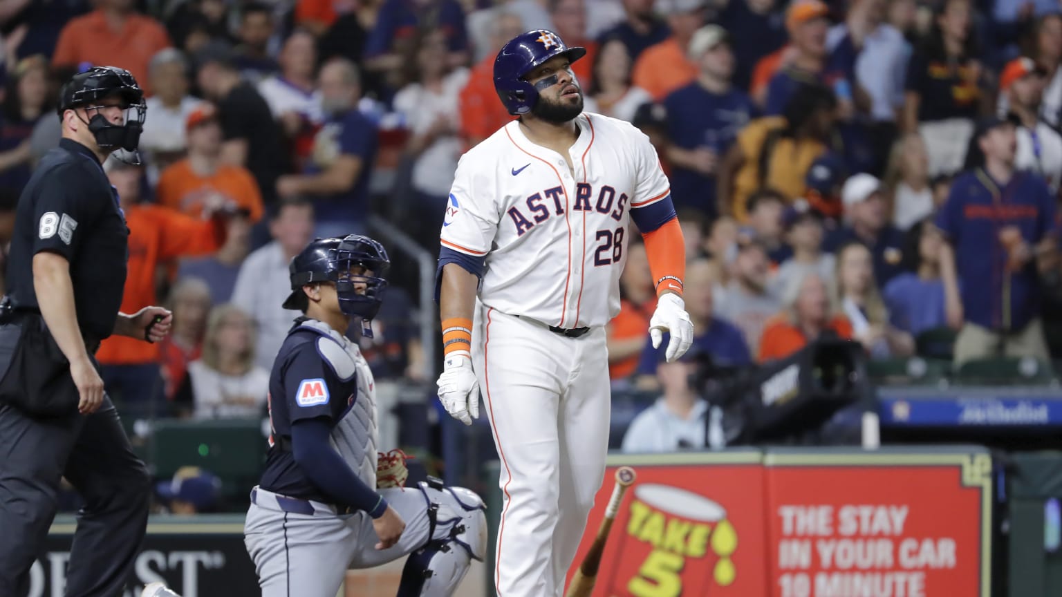 Jon Singleton launches a three-run home run (1) | 04/30/2024 | Houston Astros