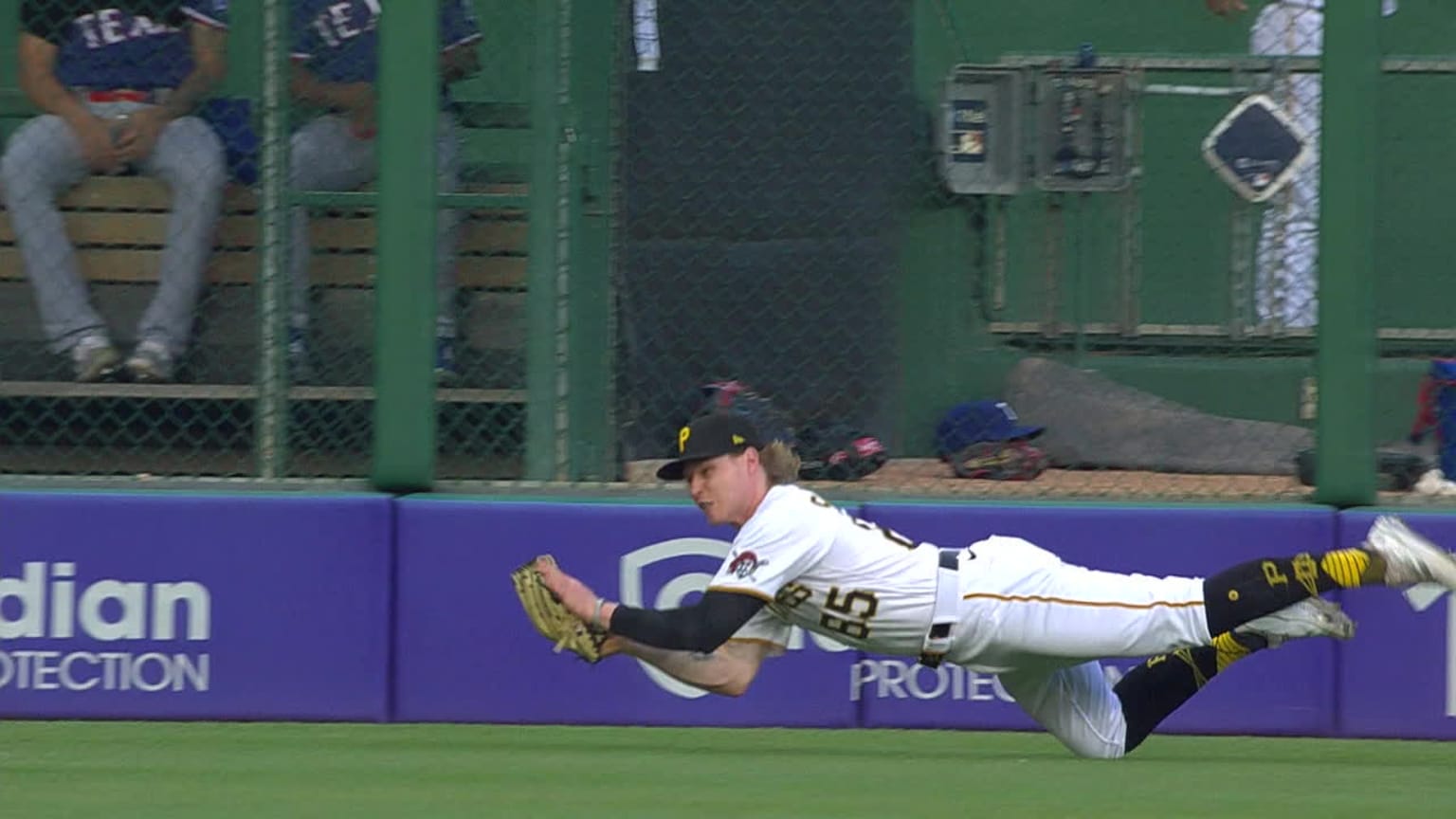 Jack Suwinski makes an amazing diving catch in center | 05/23/2023 ...