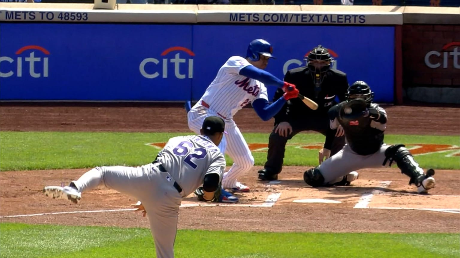 José Quintana poncha a Juan Soto en el 1ro | 26/04/2026 | Los Rockies ...