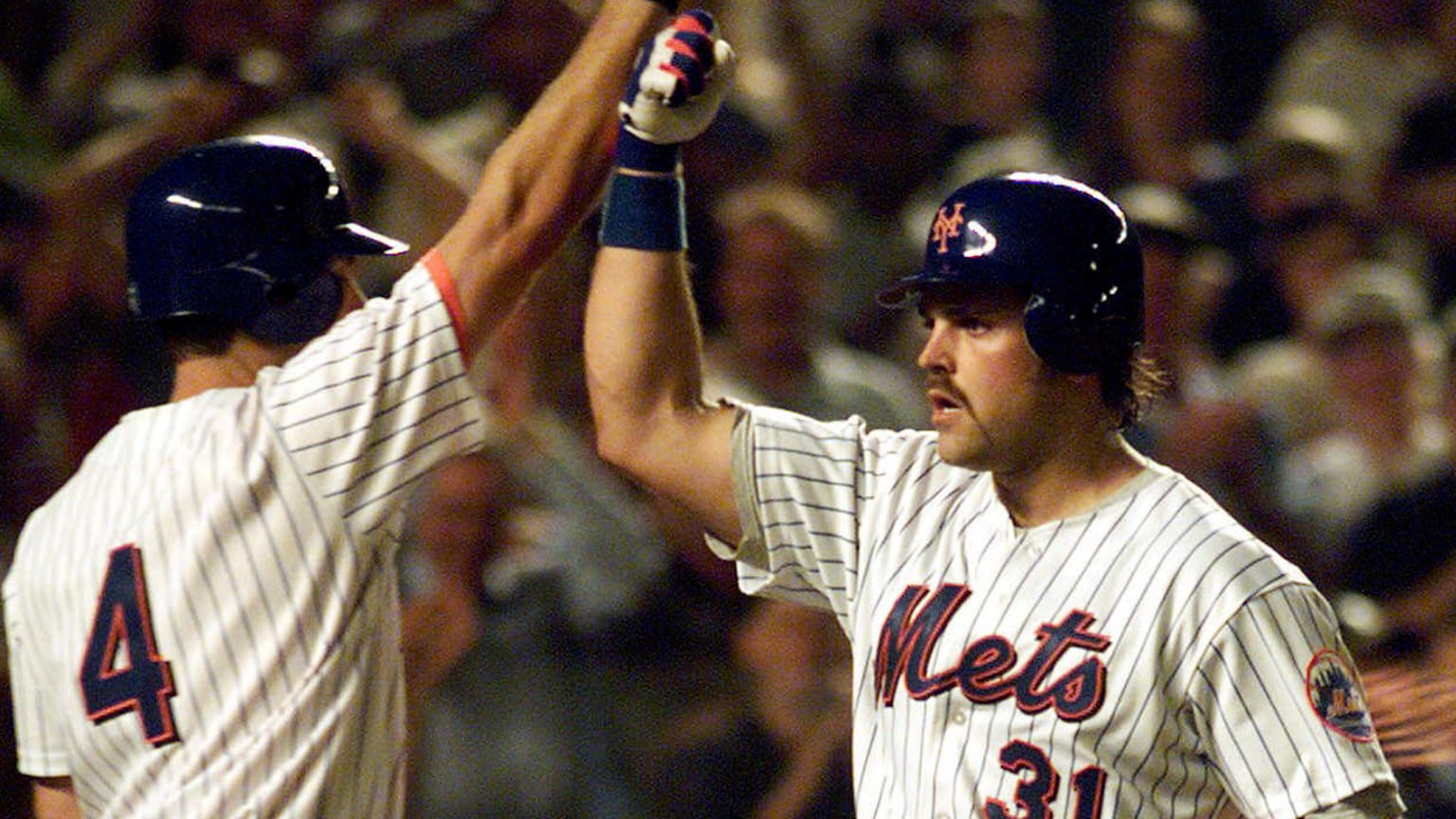 Mike Piazza hits three-run homer off Roger Clemens | 07/09/1999 | MLB.com