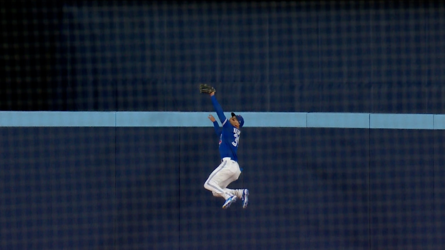 Kiermaier's home run robbery makes Play of the Week | 04/17/2023 | MLB.com