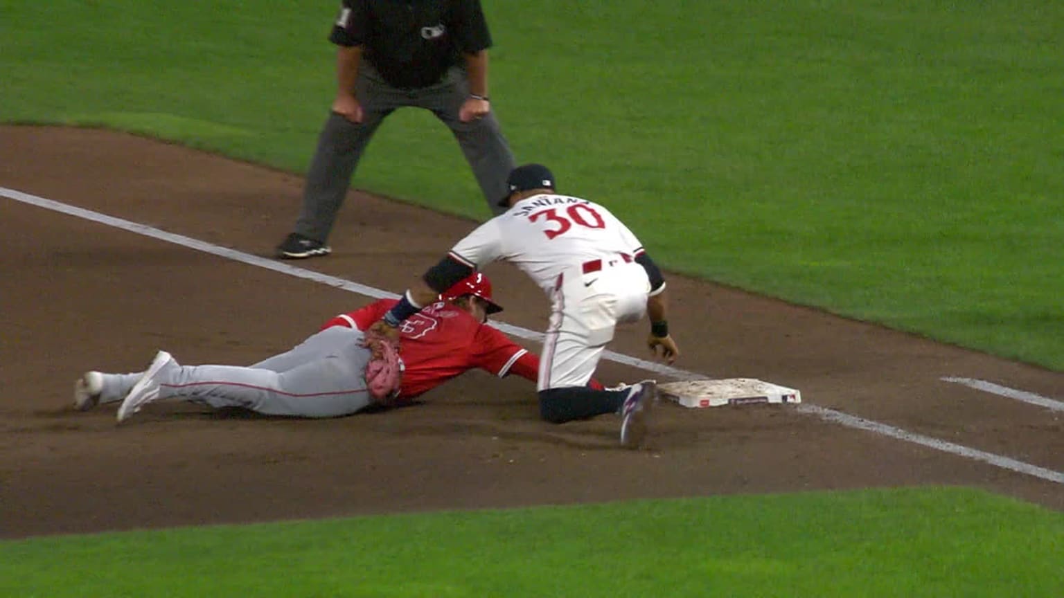 Ronny Henríquez revira y saca a Taylor Ward | 09/09/2024 | Los Marlins ...