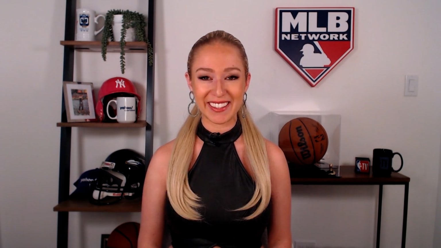 Prop Queen makes her early pick for the day | 11/02/2022 | MLB.com