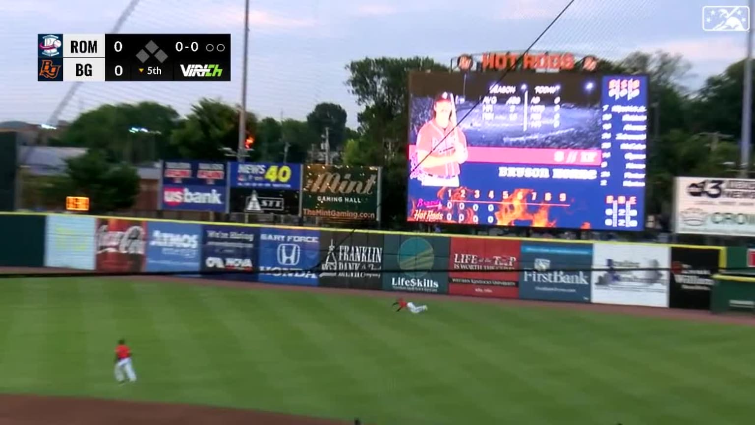 Matthew Dyer makes a miraculous catch in right field | 06/01/2023 | MLB.com
