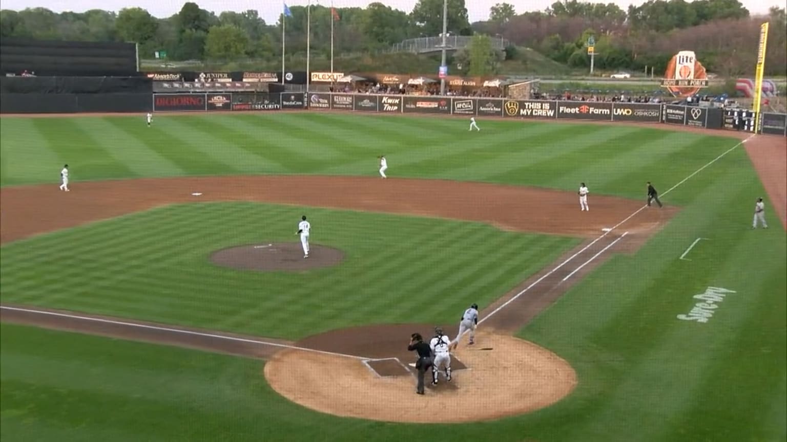 Mike Boeve snares a line drive | 08/26/2023 | MLB.com