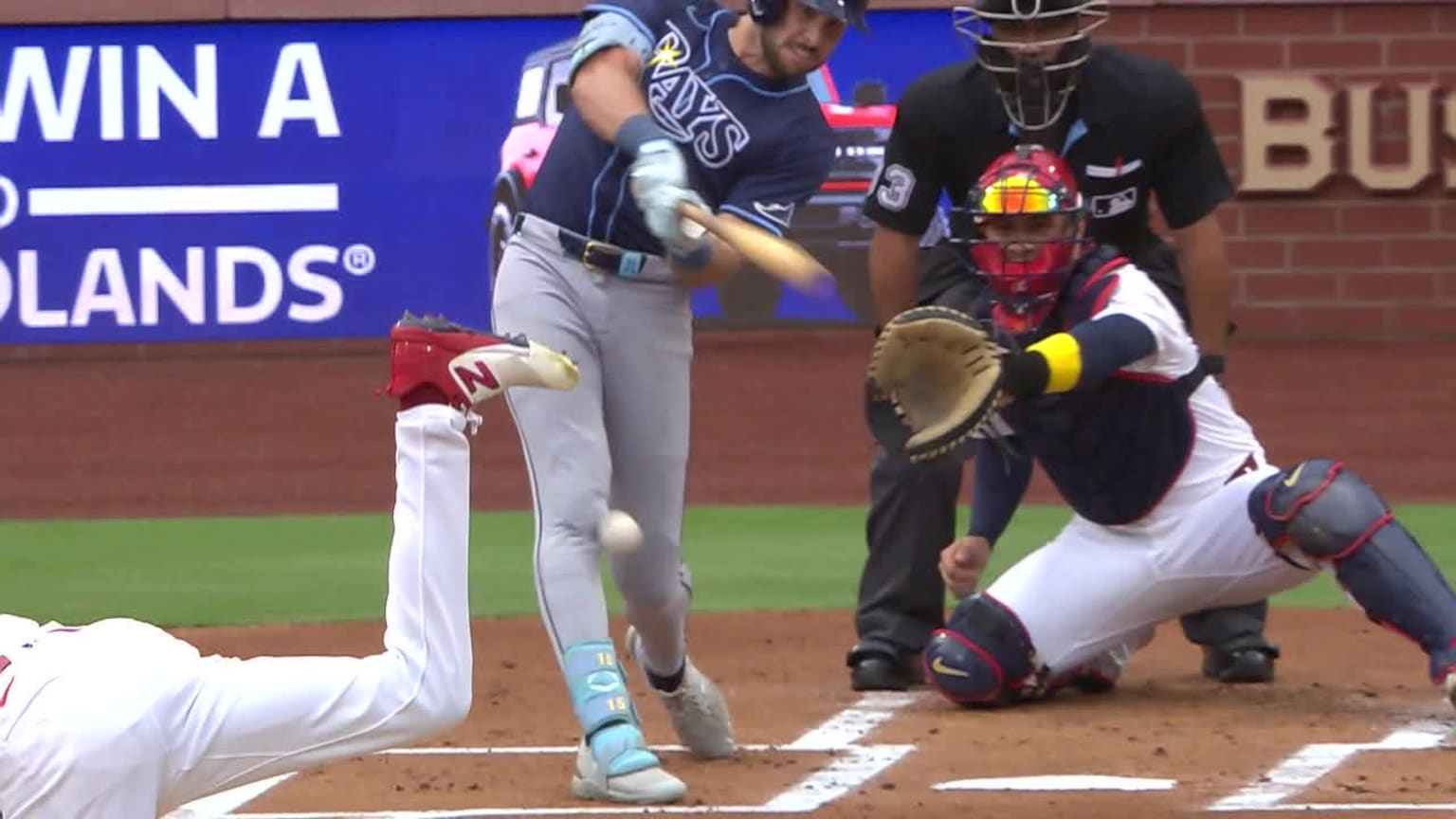 Josh Lowe exits game with injury | 08/08/2024 | MLB.com