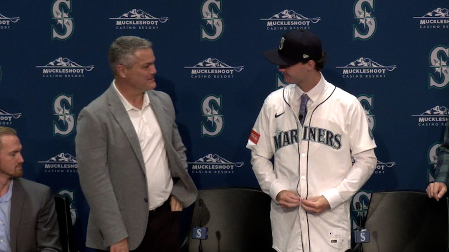 Mariners introduce No. 3 overall pick Kade Anderson | 07/22/2025 | MLB.com