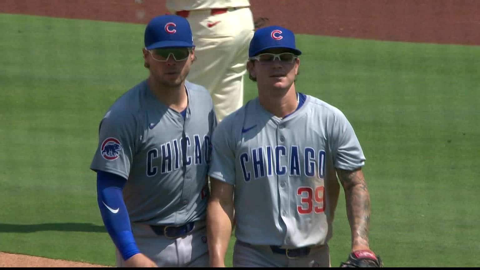 Michael Busch, Ethan Roberts combine for nice play | 07/13/2024 ...