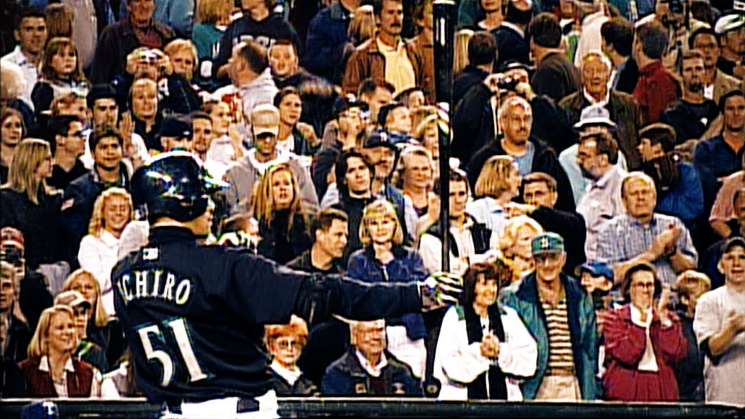 Take a look back at Ichiro's record-breaking hit | 05/02/2024 | MLB.com
