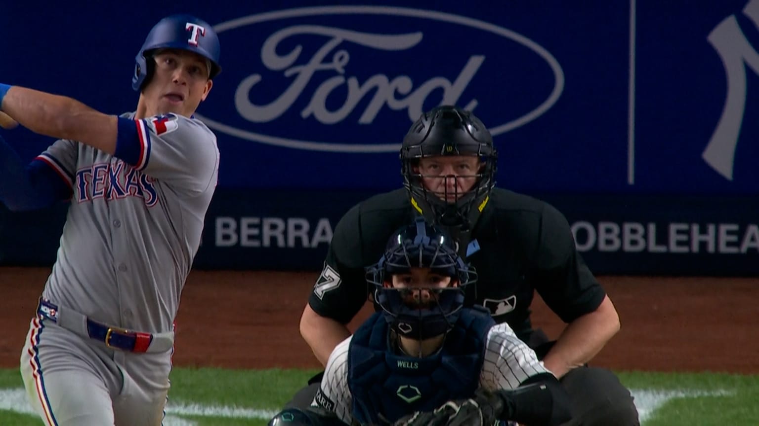 Sam Haggerty's triple in 9th | 05/20/2025 | Texas Rangers