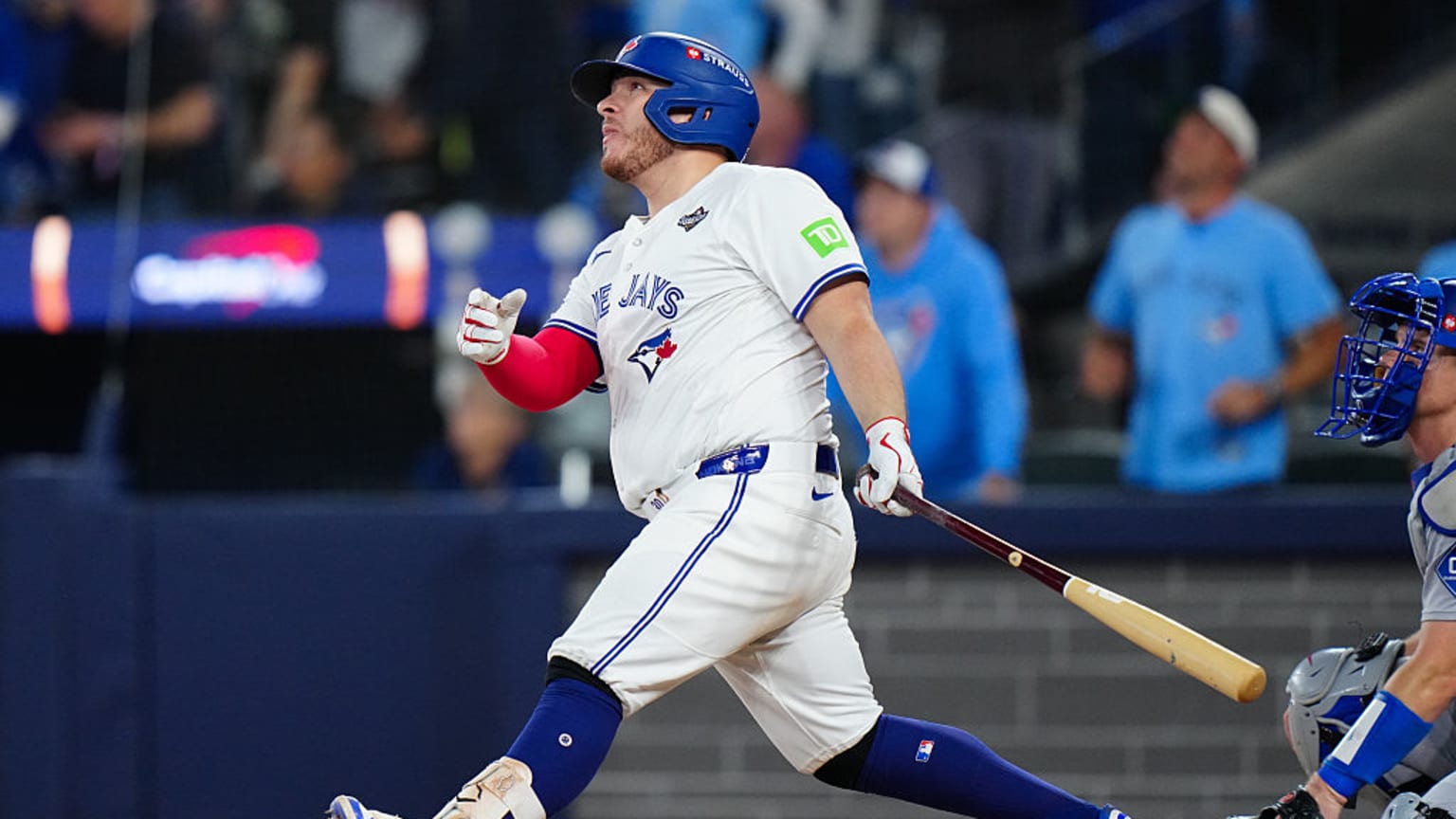 Alejandro Kirk finds success at the plate in Game 1 | 10/25/2025 | MLB.com