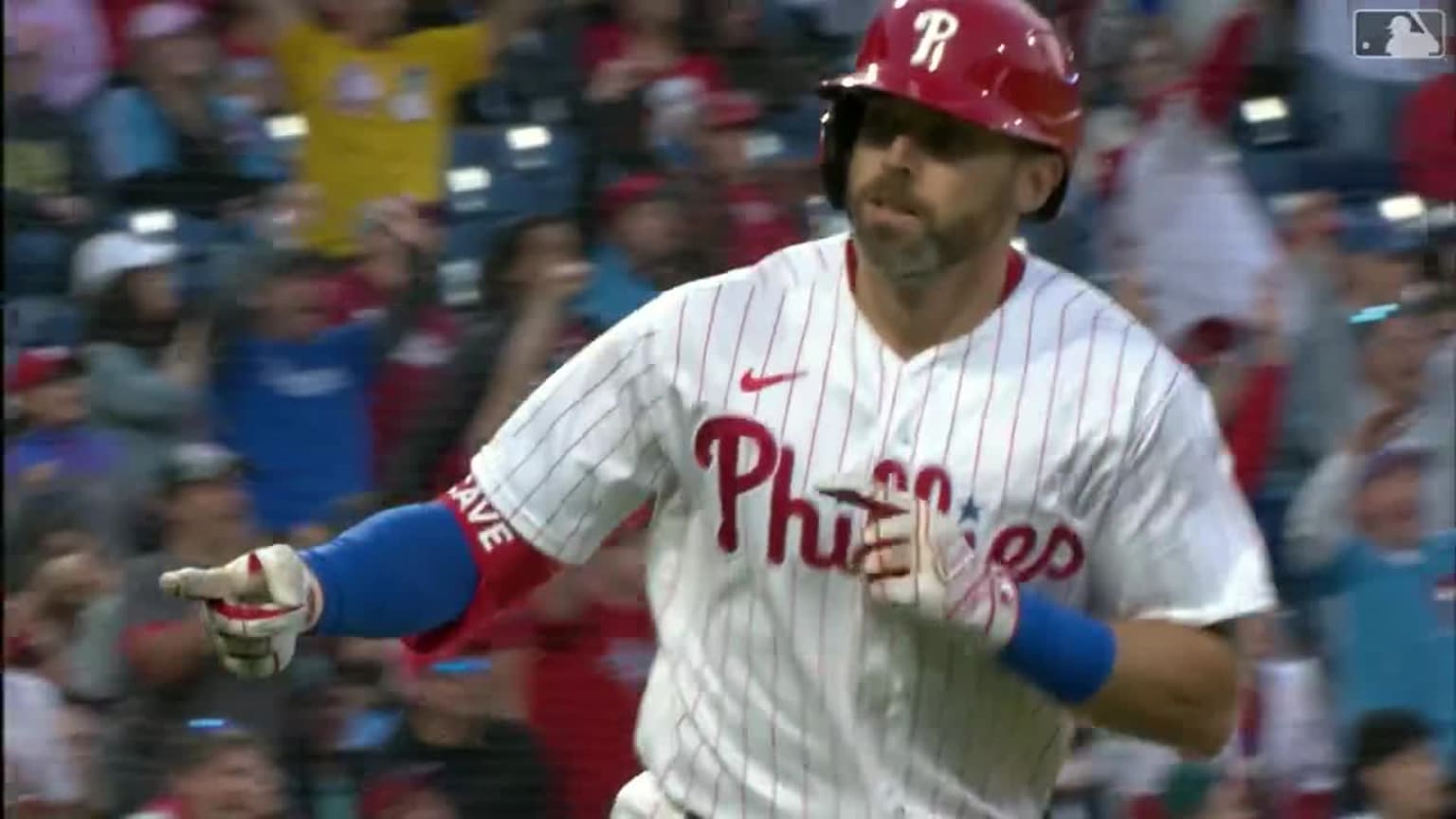 Jake Cave conecta un jonrón solitario al derecho | 10/04/2023 | Los ...