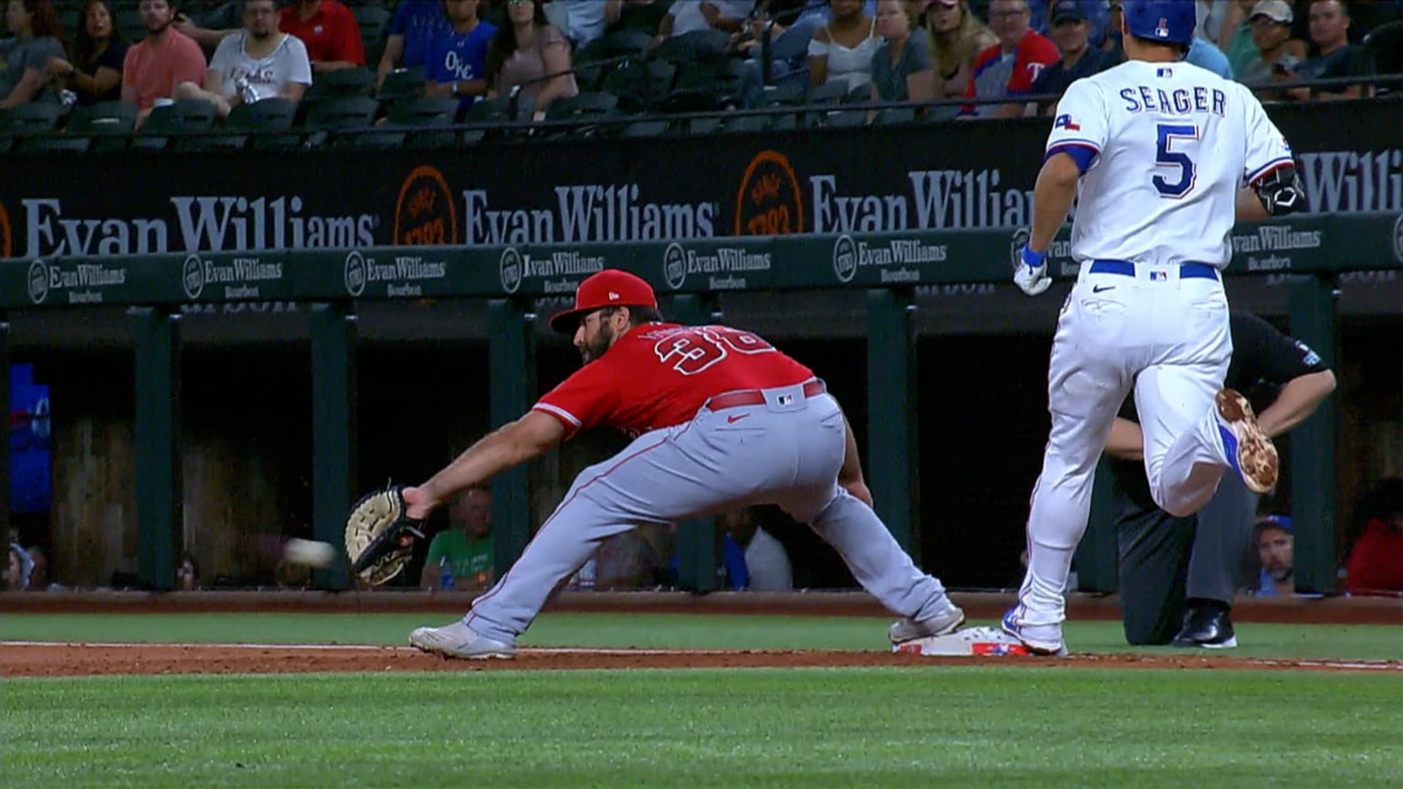 Corey Seager is safe at first base after a challenge | 09/20/2022 | MLB.com