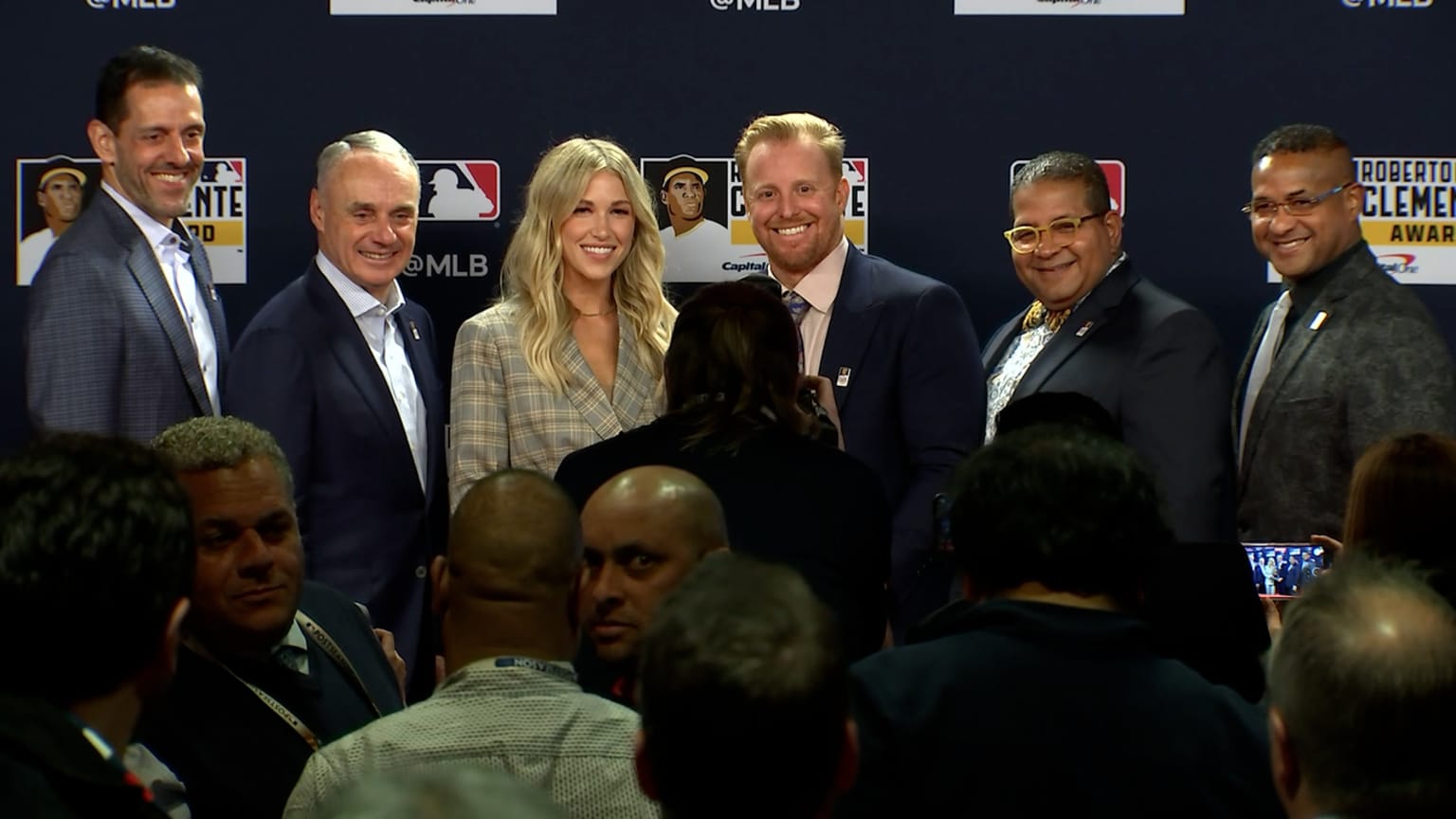 Justin Turner on receiving Roberto Clemente Award | 10/31/2022 | Los ...