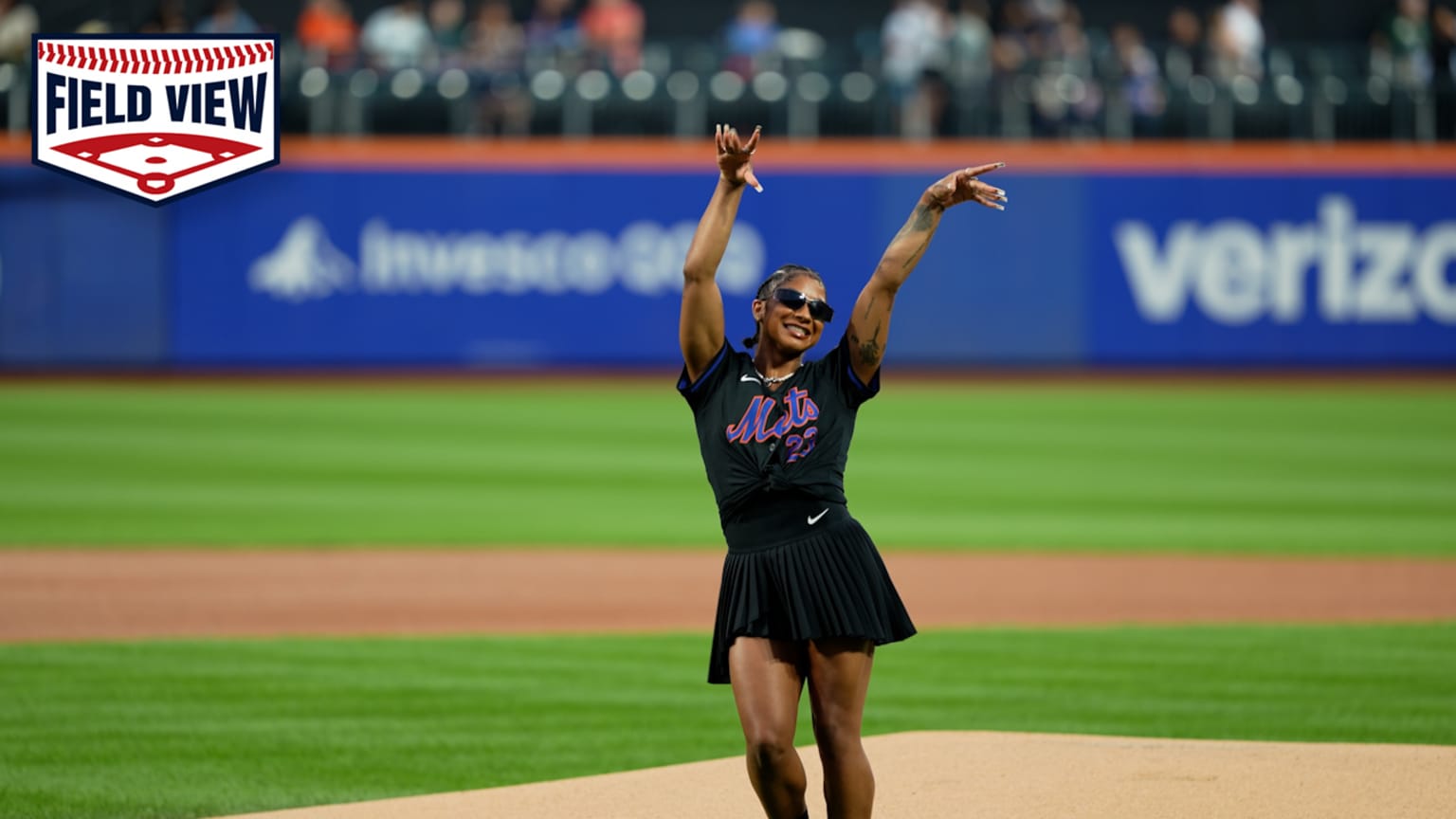 Field view of Jordan Chiles' first pitch | 09/06/2024 | New York Mets