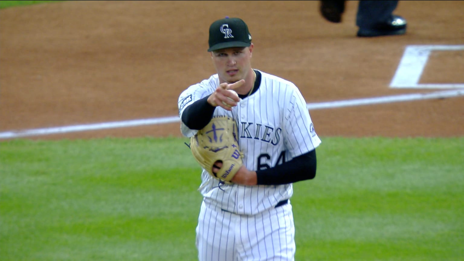 Bradley Blalock starts smooth double play | 07/22/2025 | Minnesota Twins