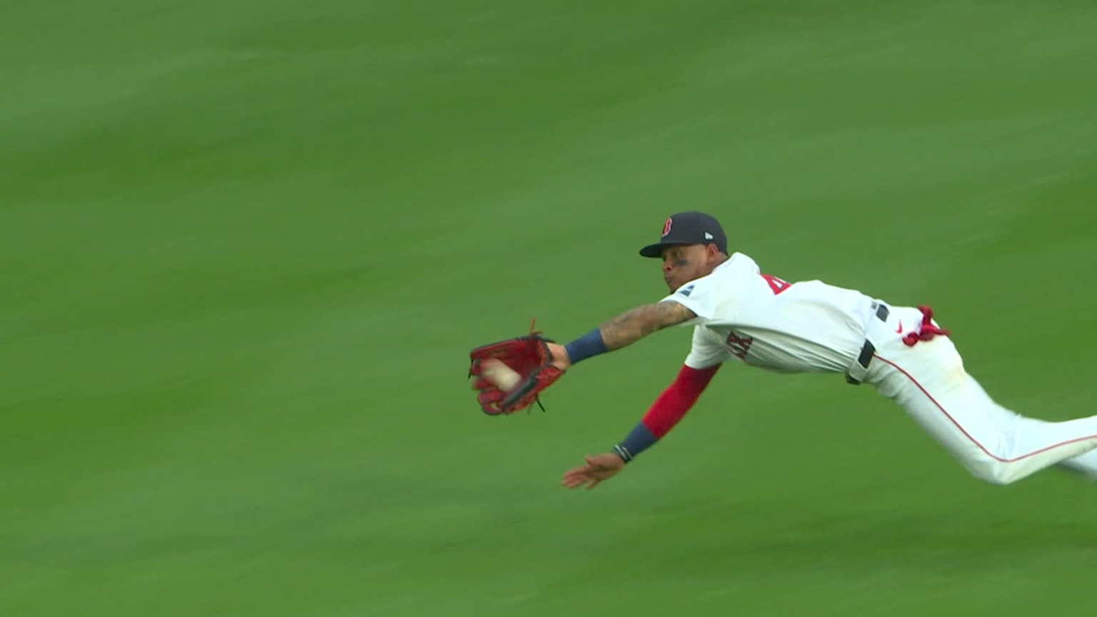 Ceddanne Rafaela's diving catch | 06/30/2024 | MLB.com