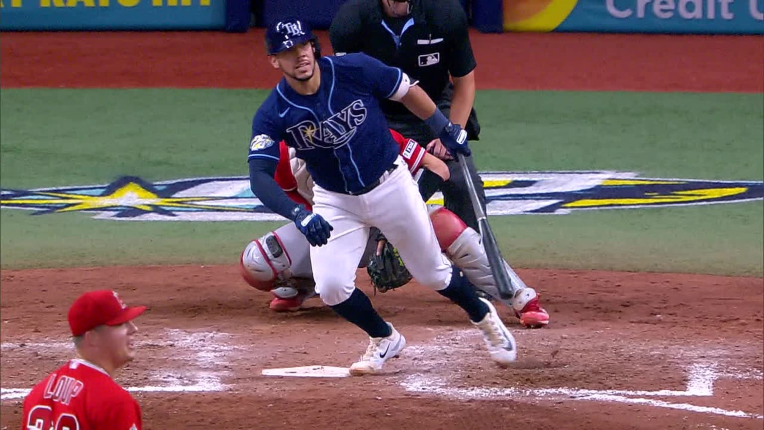 René Pinto singles to left field and scores two runs | 09/19/2023 ...