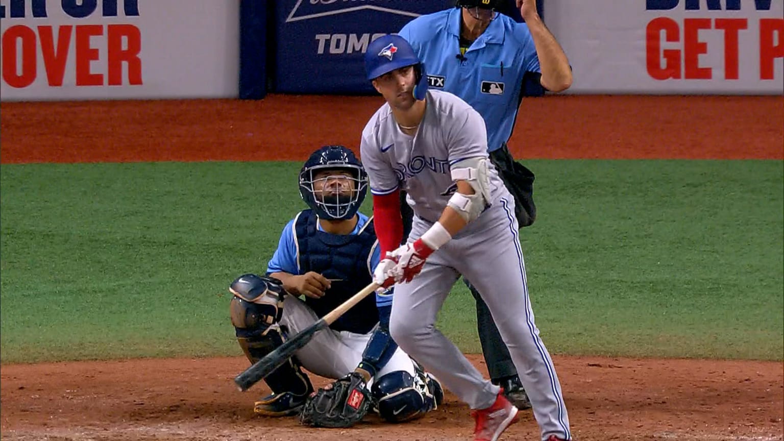 Whit Merrifield ropes his second homer of game in 9th | 09/22/2022 ...