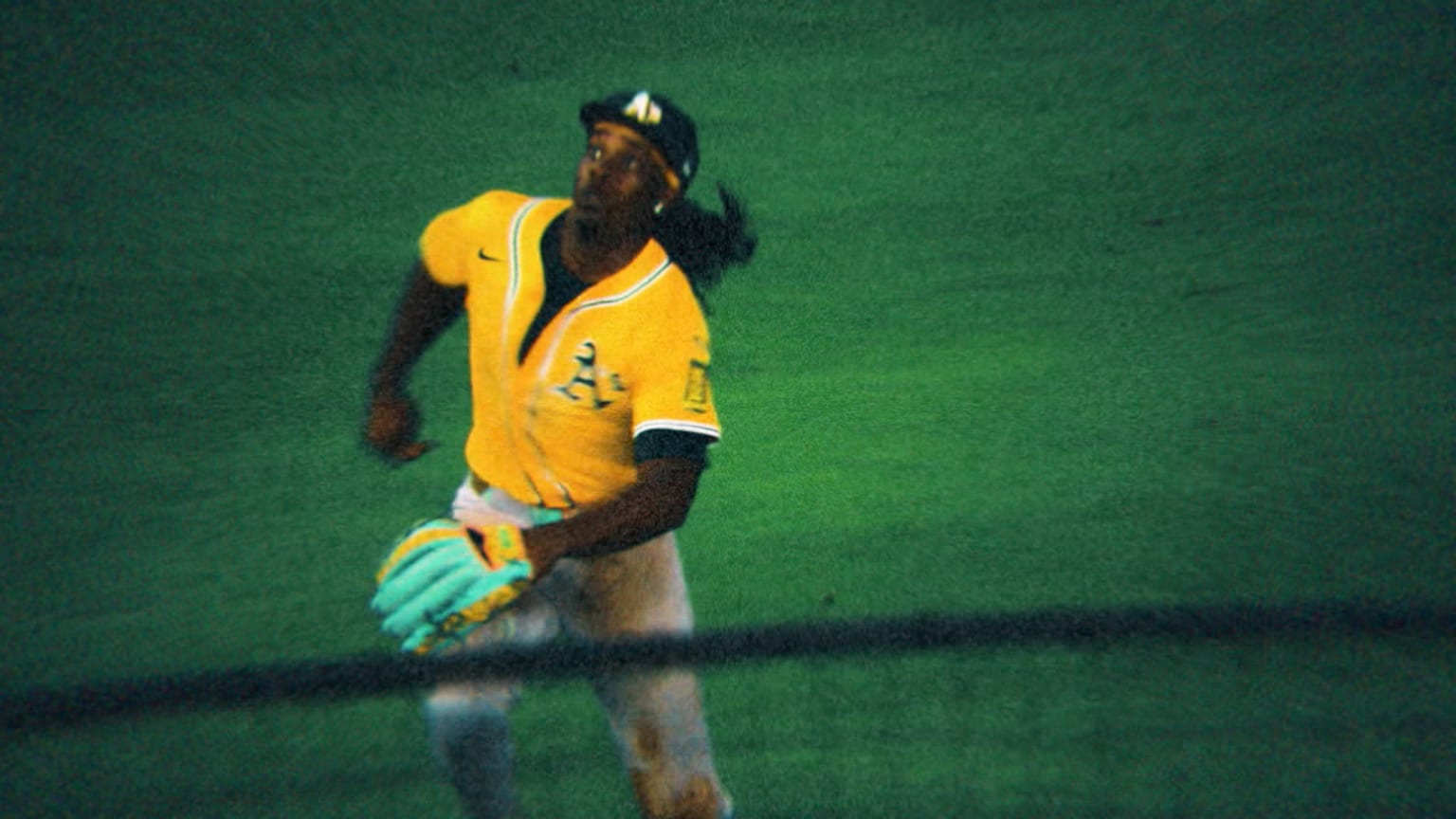 Daily Dash: Butler's slick grab, Holliday's flip | 07/25/2025 | Chicago ...