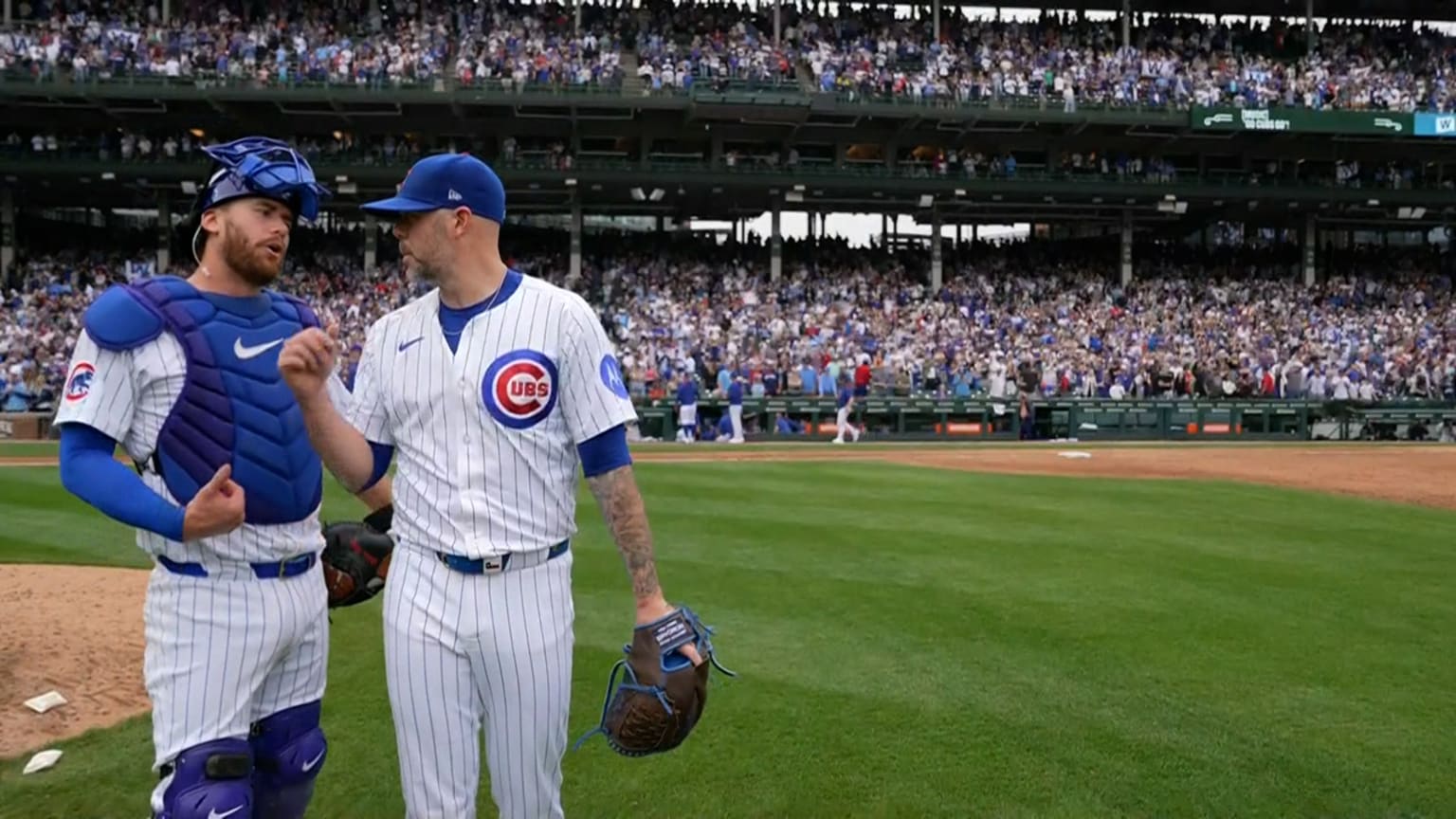 Dansby Swanson catches final out | 04/18/2025 | MLB.com
