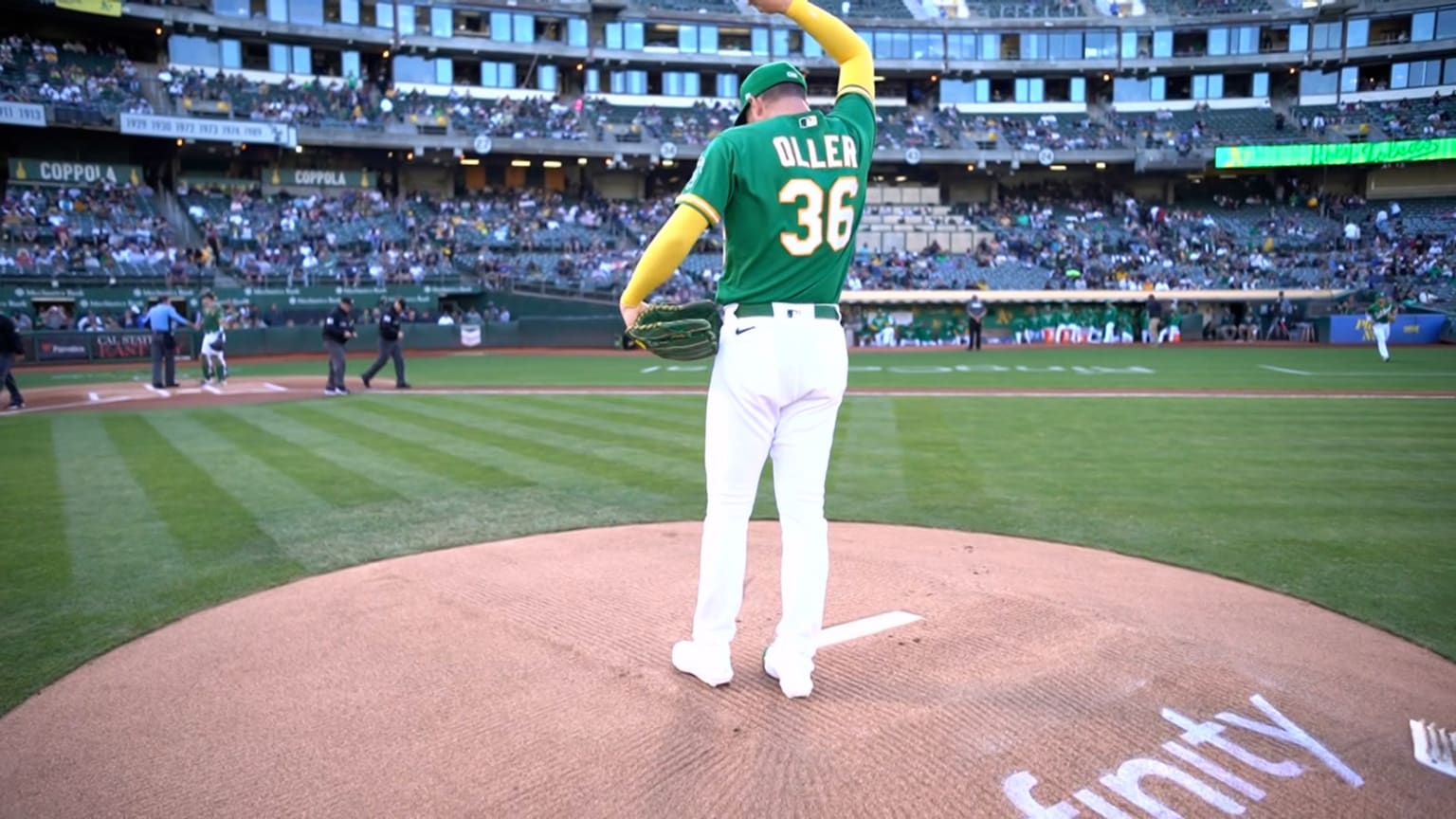 Adam Oller strikes out three over eight scoreless | 08/27/2022 | Athletics