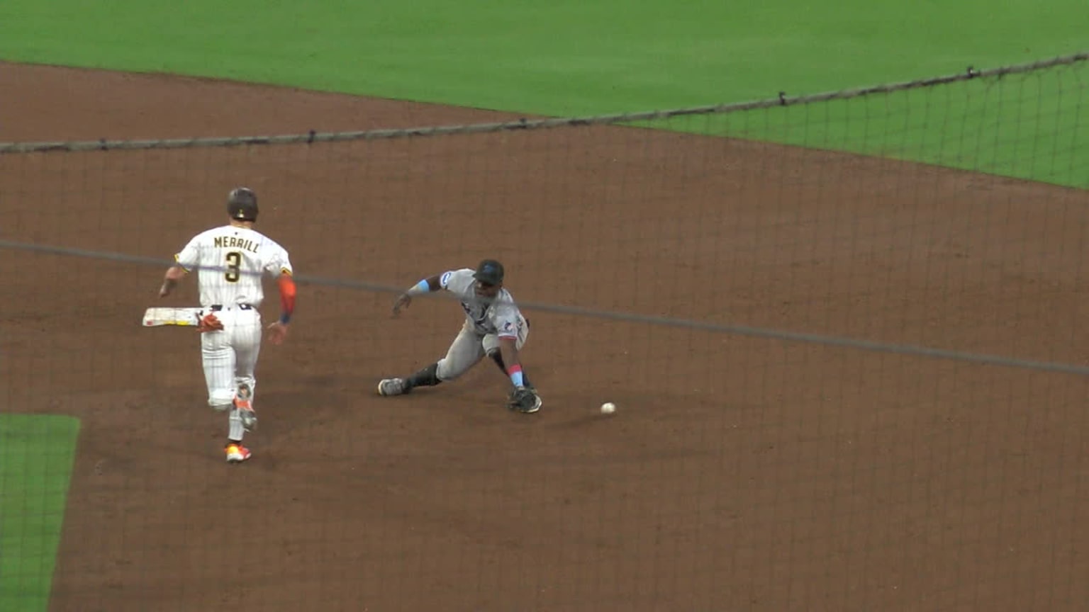 Manny Machado scores on a fielding error | 05/27/2025 | San Diego Padres