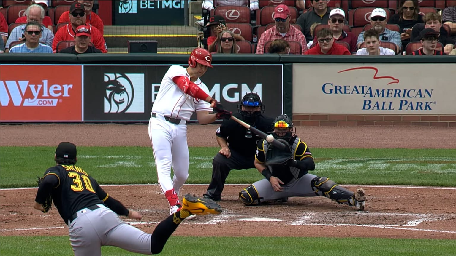 Nathaniel Lowe's RBI double | 04/01/2026 | MLB.com