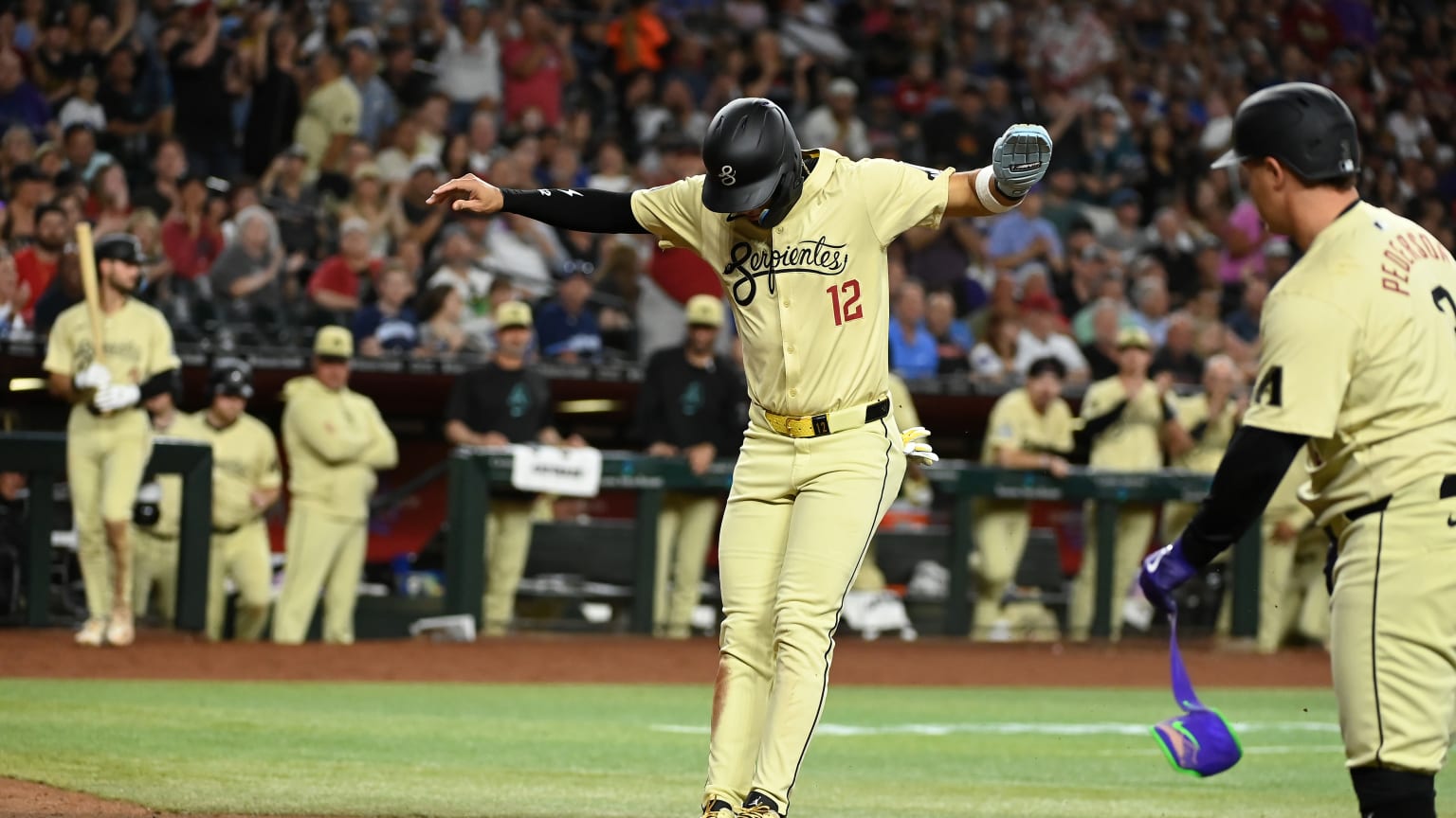 D-backs score four in the fifth inning | 04/16/2024 | Arizona Diamondbacks