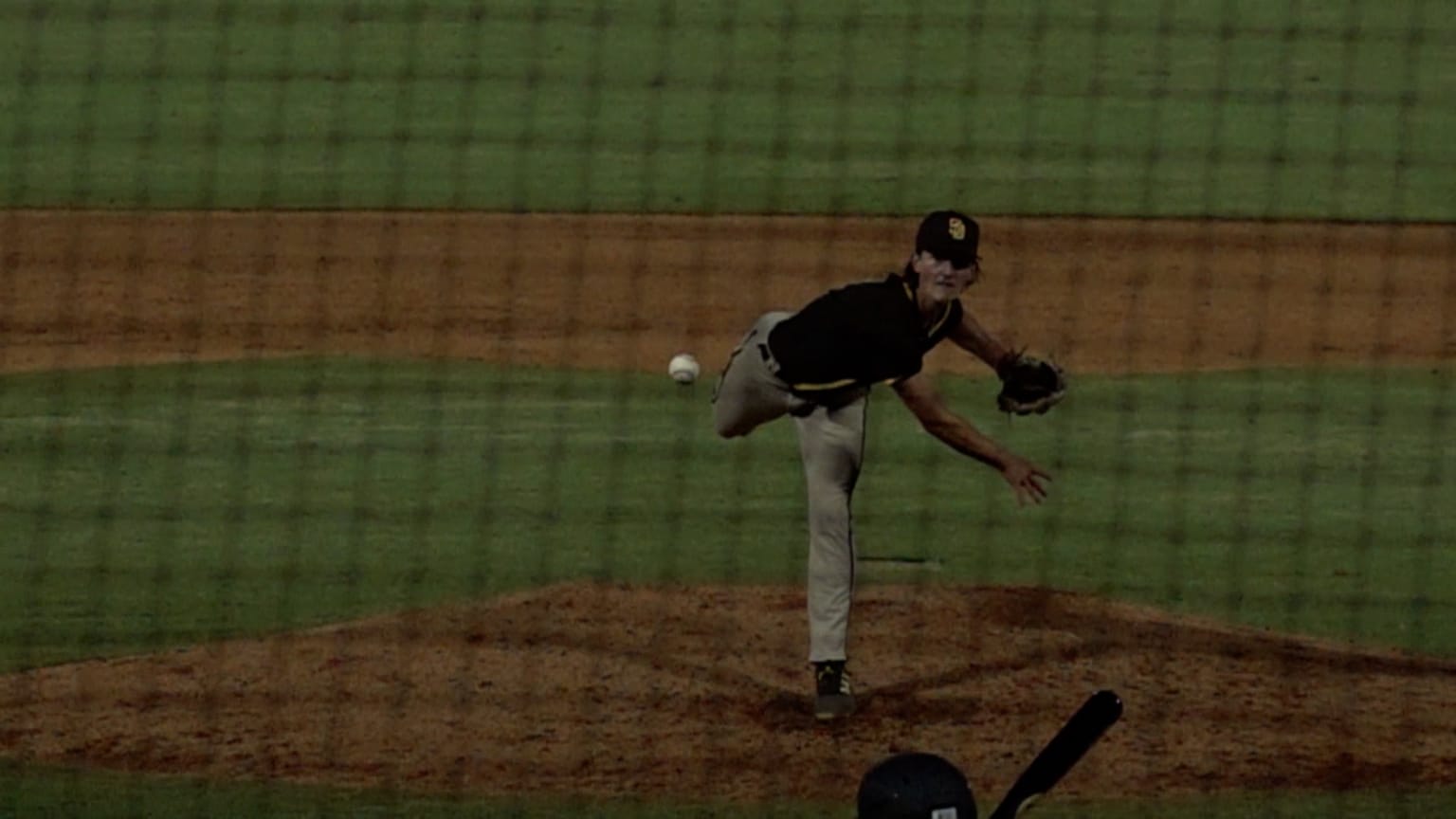 Draft Report: Luke McNeillie, high school pitcher | 12/09/2022 | MLB.com