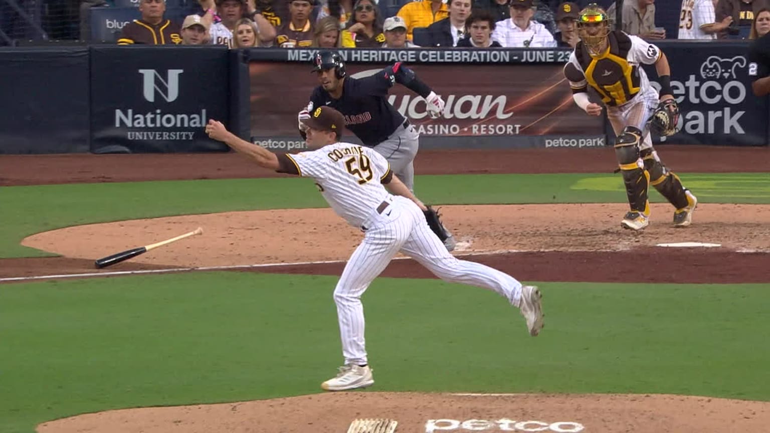 Tom Cosgrove makes a nice barehanded snag in the 5th | 06/15/2023 | San ...