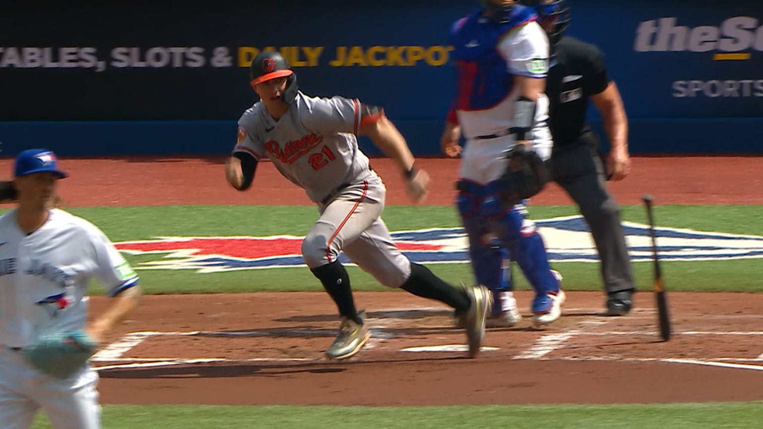 Austin Hays produce una carrera con un sencillo al LF | 03/08/2023 ...