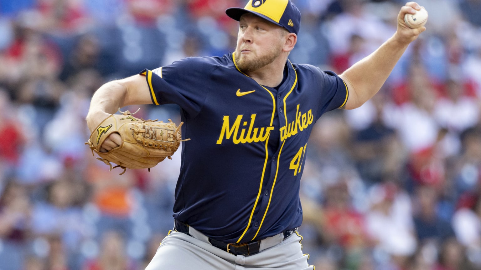 Jared Koenig poncha a Kyle Schwarber | 04/06/2024 | Los Brewers de ...