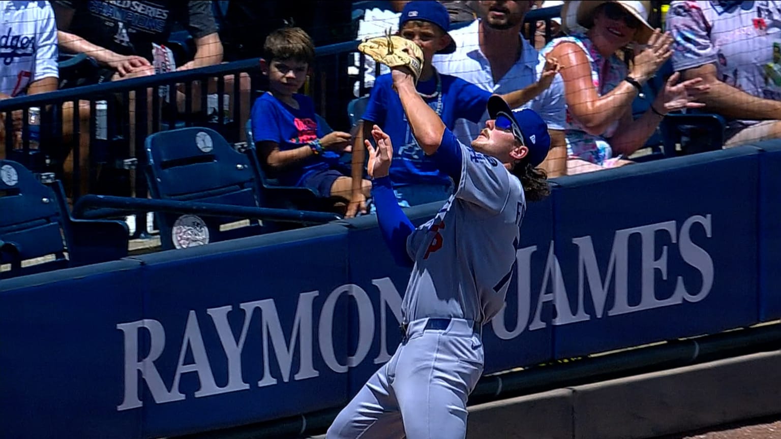 Alex Freeland makes the nice catch by the netting | 08/03/2025 | Los ...
