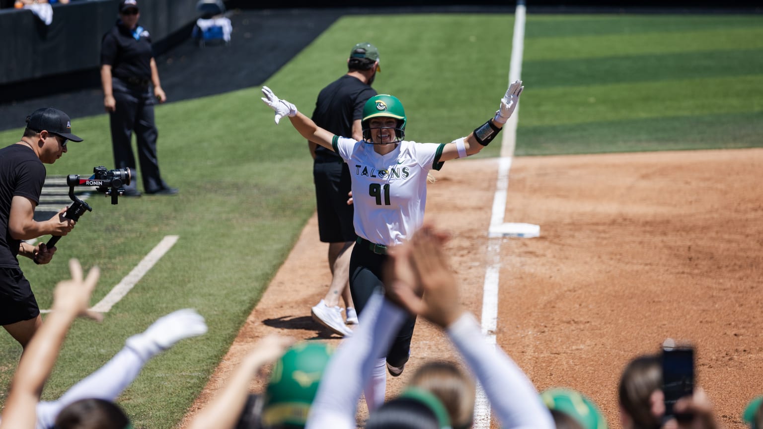 Ally Shipman-Shrout's two-run home run | 06/20/2025 | MLB.com