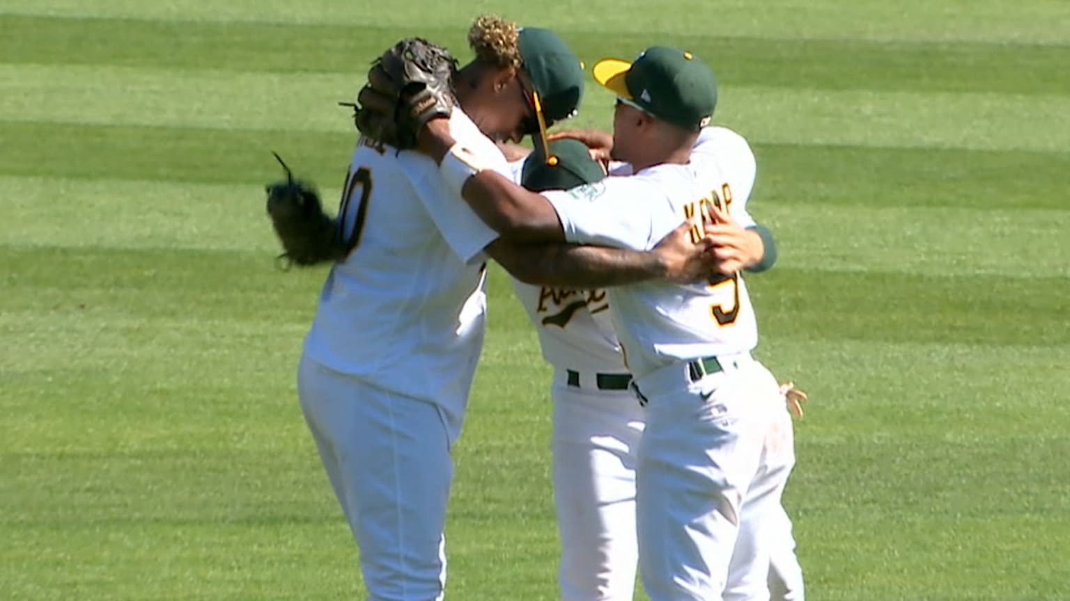 Puk picks up his 4th save, locks down 4-1 victory | 08/28/2022 | Athletics