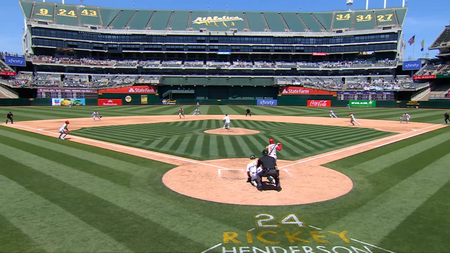 Bryson Stott ties the game with an RBI infield single | 06/17/2023 ...